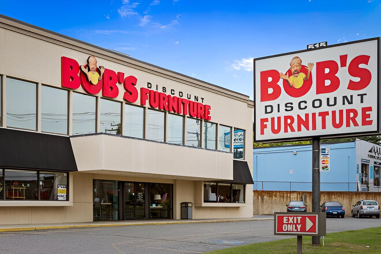 Furniture Store in Orange, CT | Bob's Discount Furniture